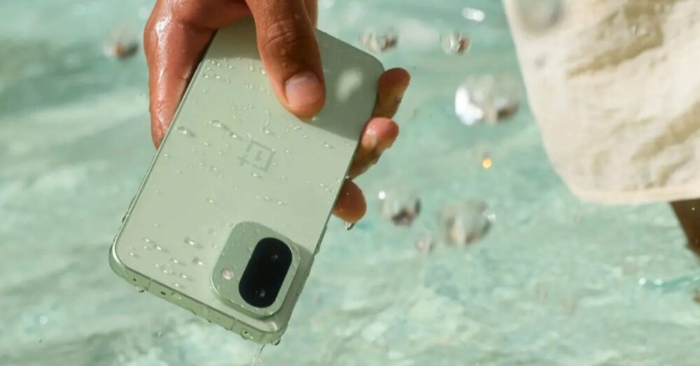Вышел недорогой флагман OnePlus 15R, который будет продаваться в России ...